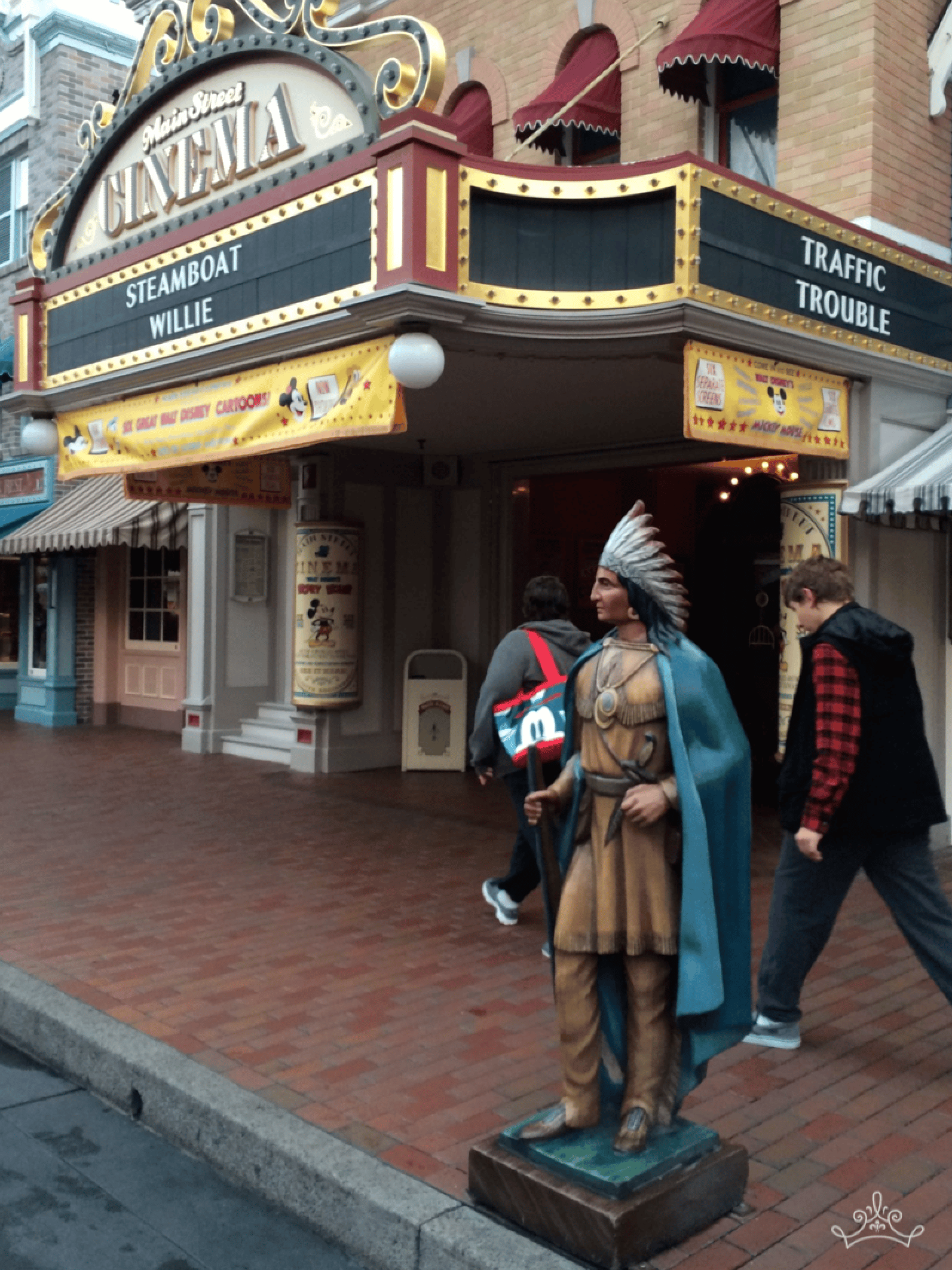 Disneyland Main Street Logo