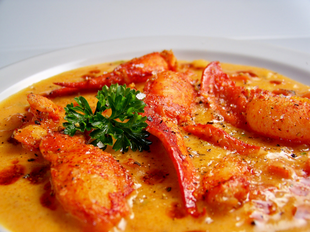 Rustic Lobster Bisque | Edible Aria