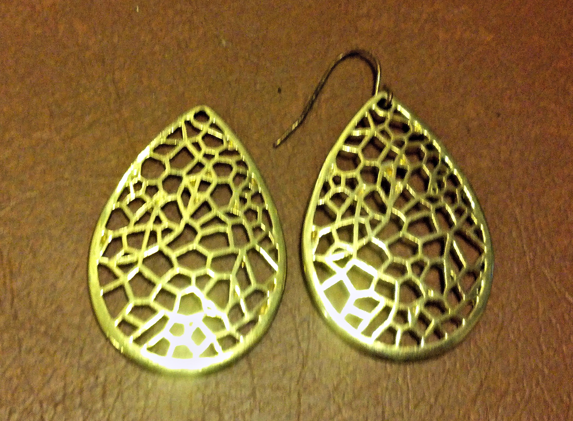 Understanding Jewelry Basics: Replacing an Ear Wire | Eirny