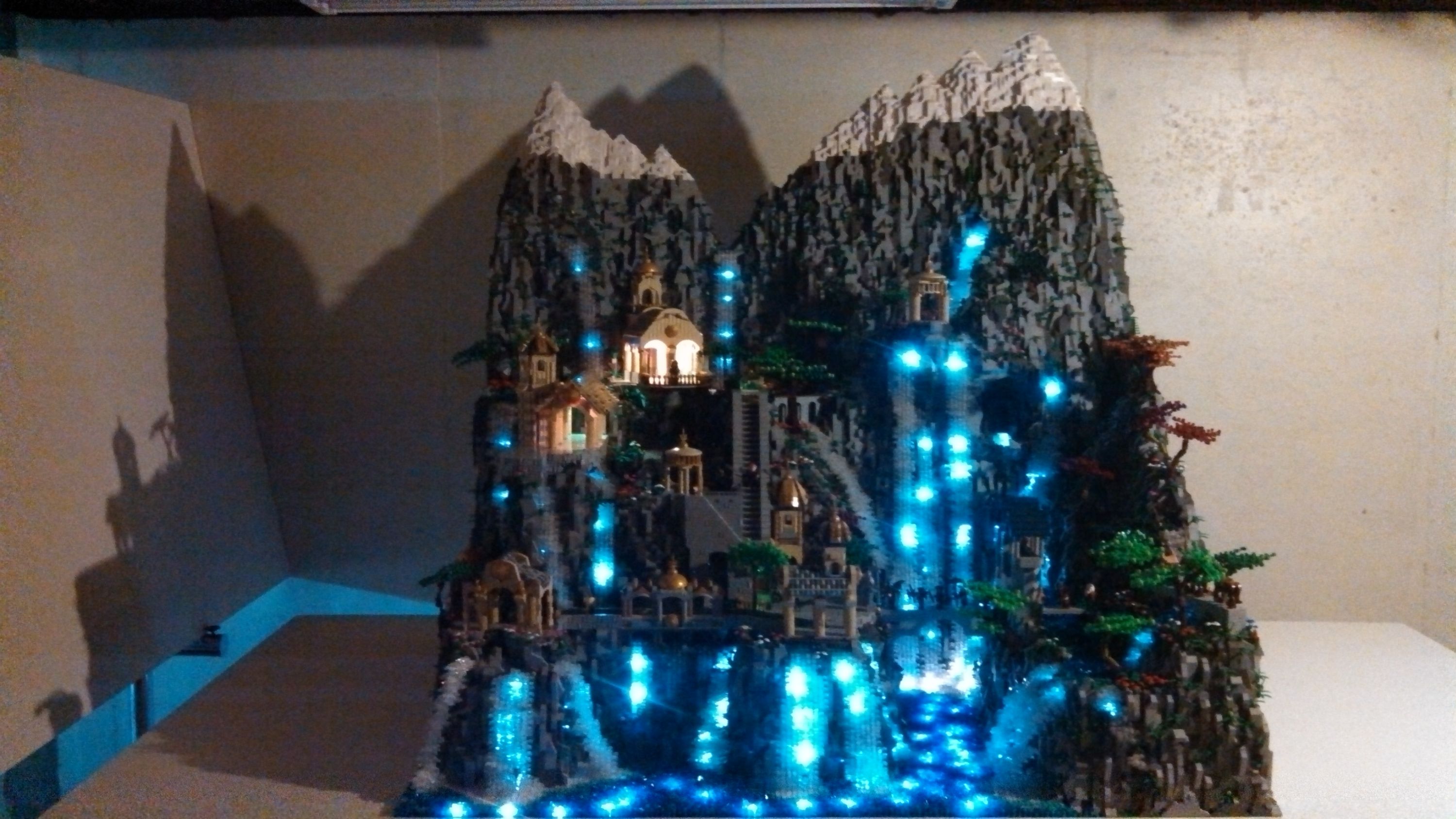 Un fan construye un modelo de Rivendel con 120 mil piezas de Lego – El ...