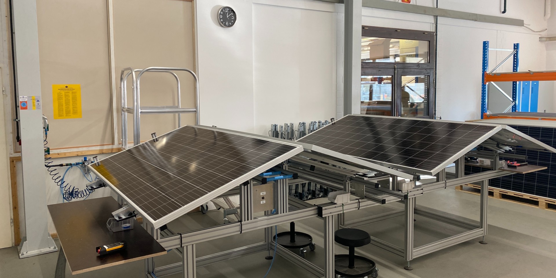 Check out these new plug-and-play foldable rooftop solar panels