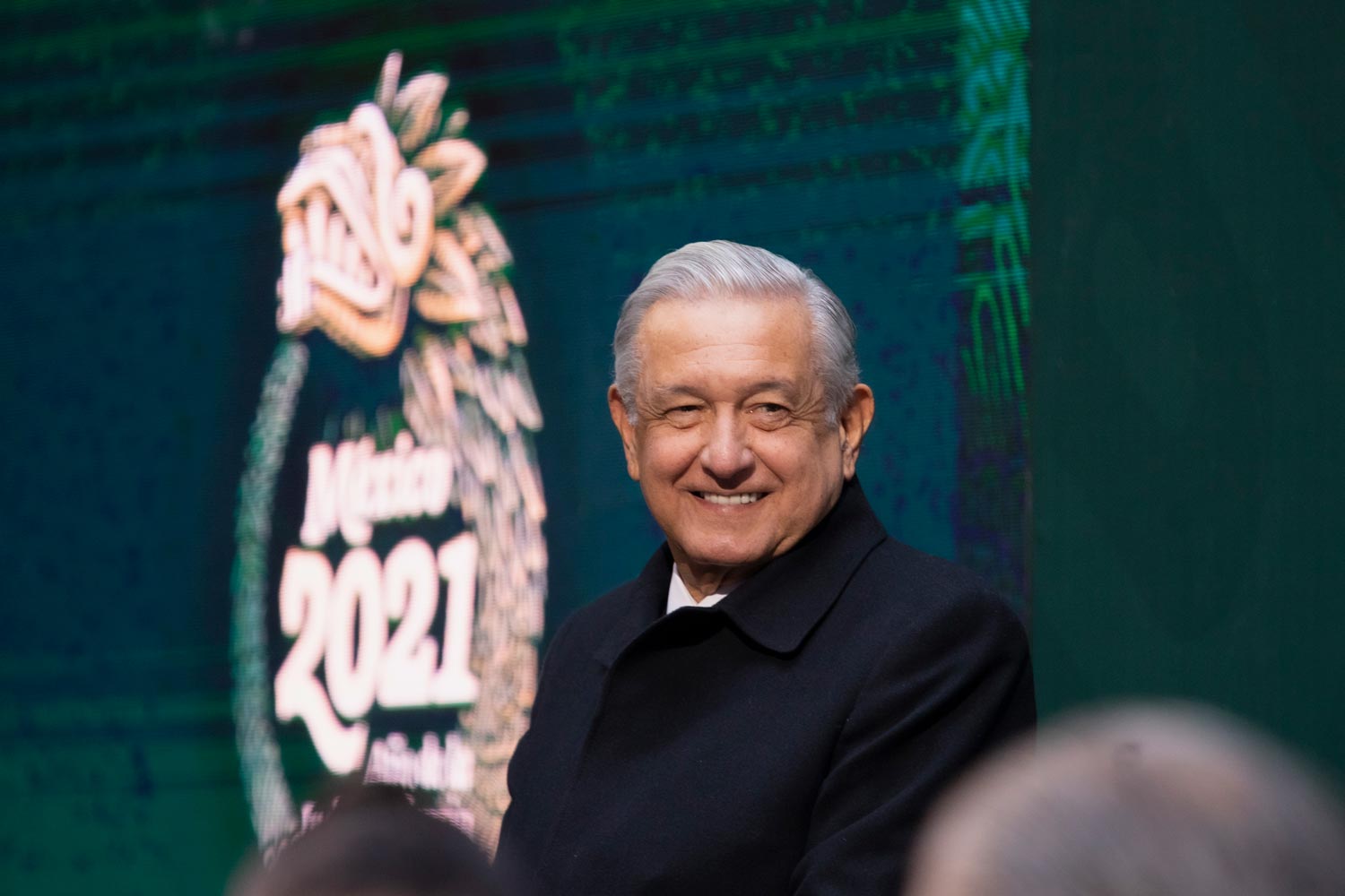 AMLO llega a la mitad de su sexenio con aprobación de 60%