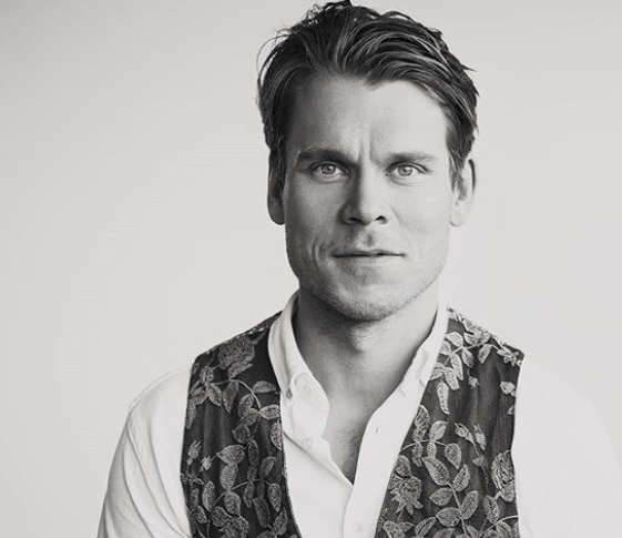 The Witcher: Thue Rasmussen abandona la serie y no interpretará a Eskel