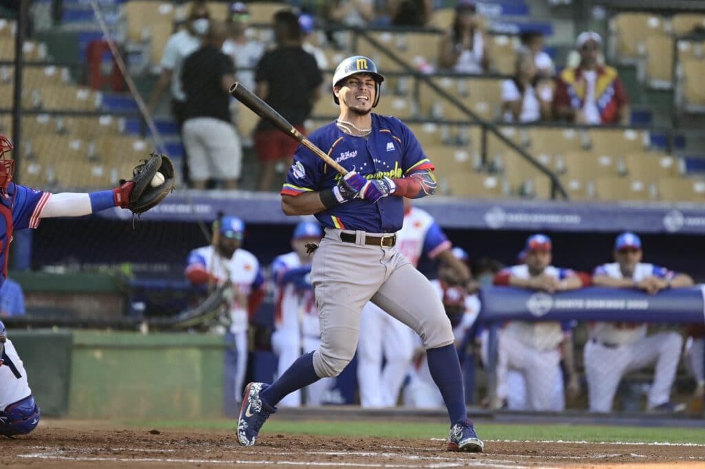 Las razones para que Magallanes cambie o no a Alberth Martínez (opinión ...