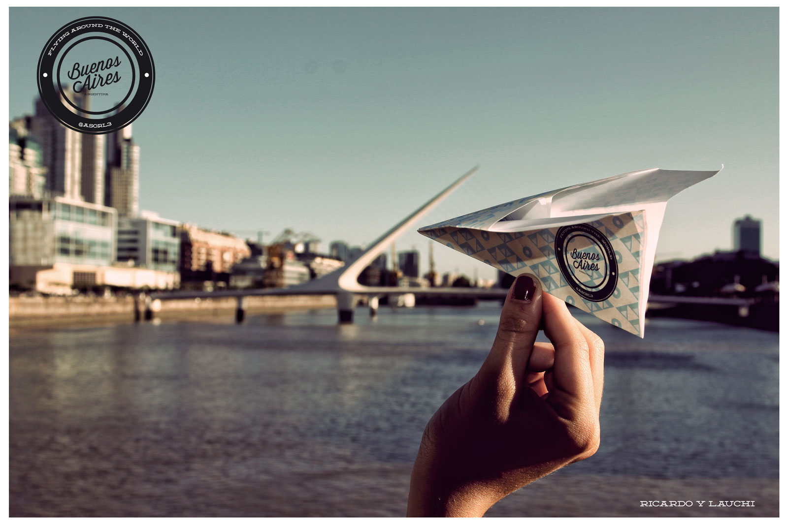 Paper Flying around the World: aviones de papel