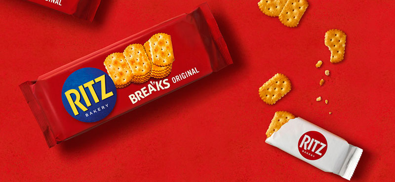 Las galletas saladas Ritz cambia su isologotipo y empaque en Europa