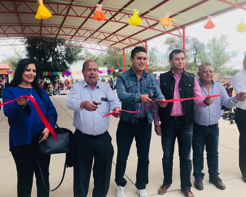 Reciben domo en San Isidro, gestionado por el regidor Joaquín González Buz