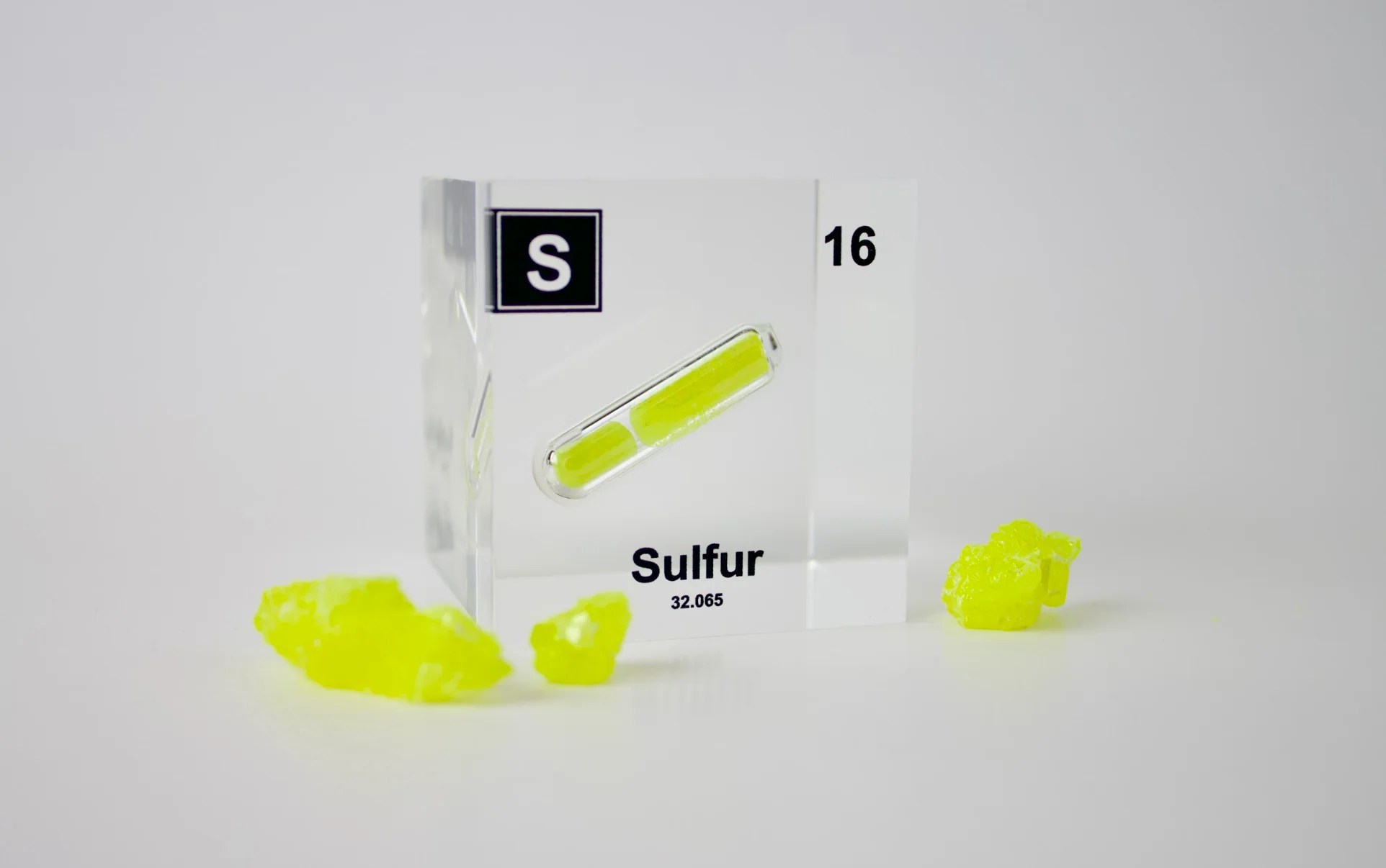 Sulfur Element Cube Engineered Labs