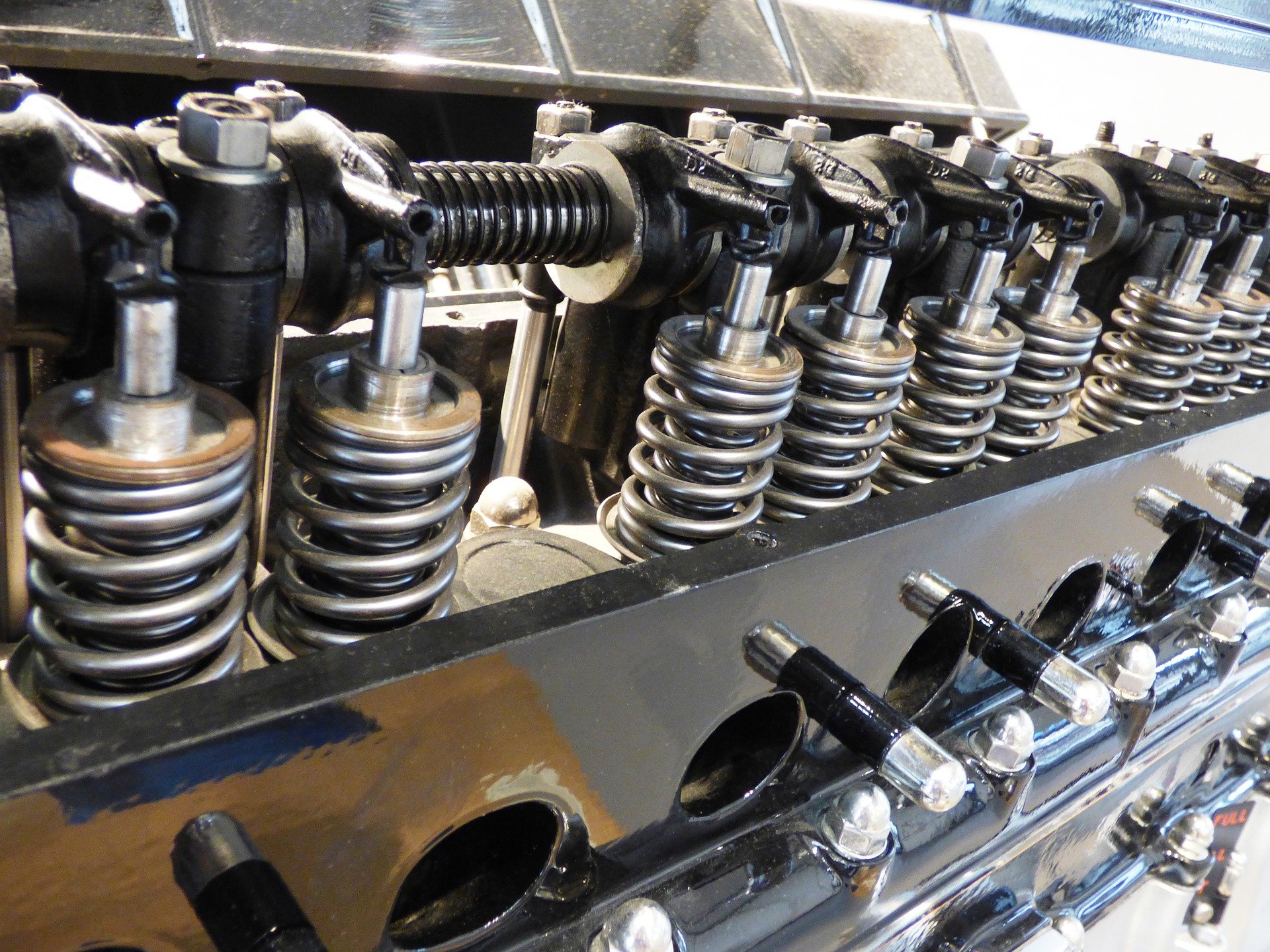 HOW TO ADJUST VALVE CLEARANCES FOR ENGINES WITH CAMSHAFT & FINGERS ...