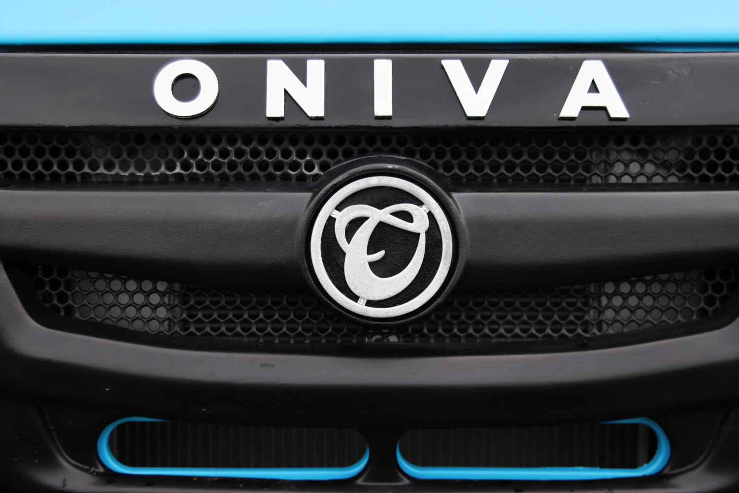 Séance de présentation du véhicule ONIVA - Ecole Supérieure Polytechnique