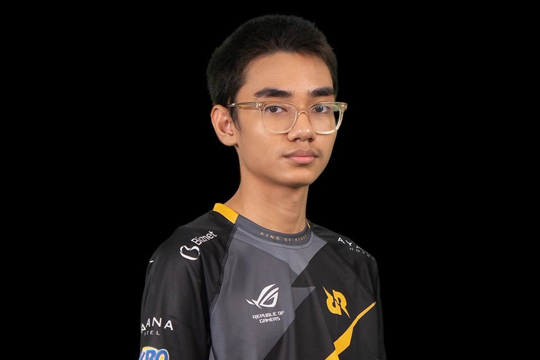 RRQ Taka, Pemain Baru RRQ Hoshi yang Penuh Potensi - Esportsnesia