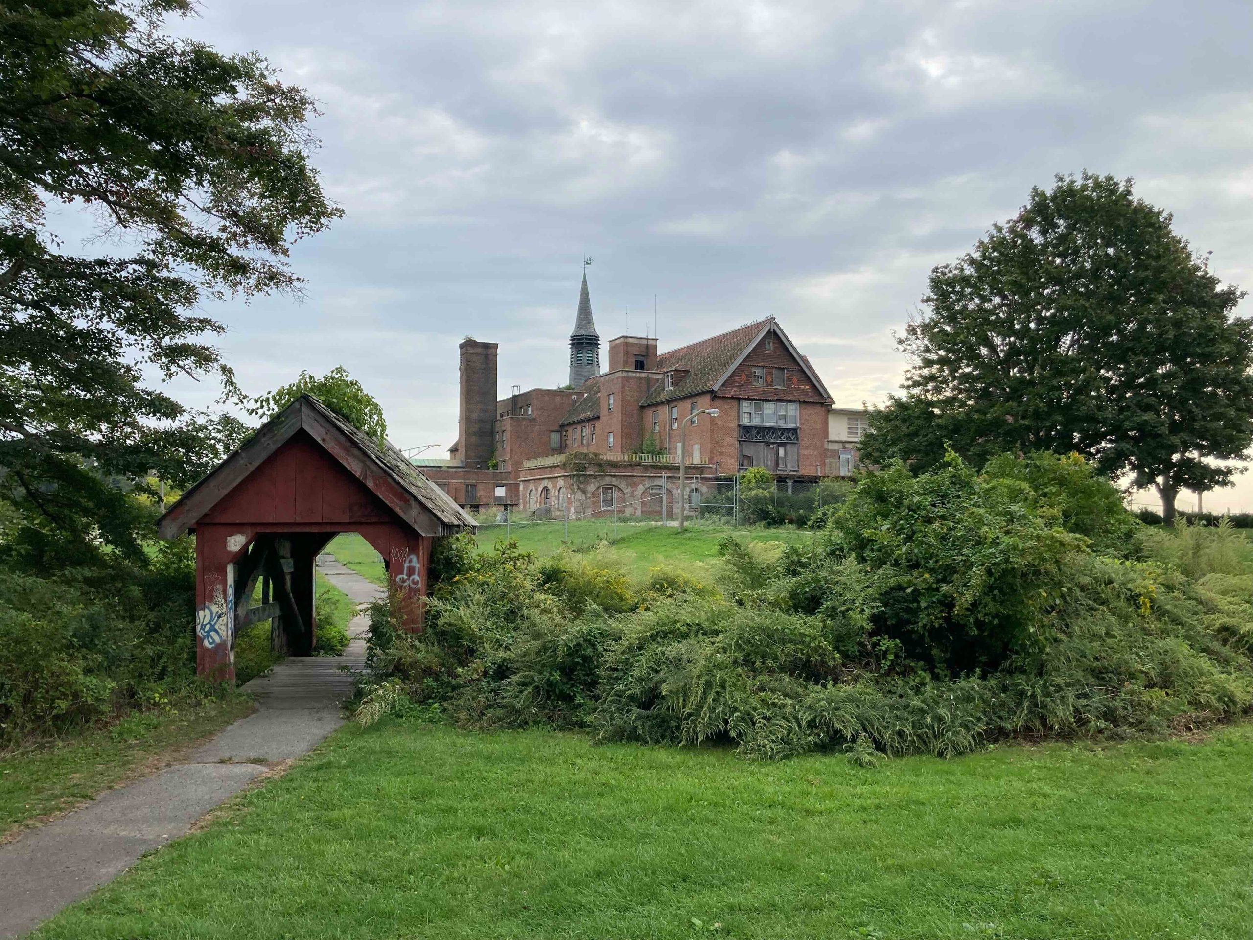 Hike Waterford, CT - Explore Connecticut