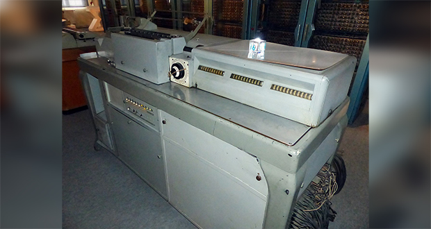 Tabulating machine D11 | Fact# 33955 | FactRepublic.com