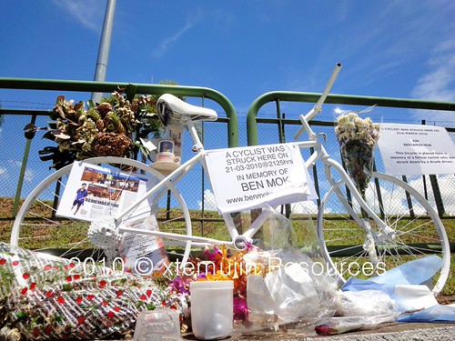 2010 Ghost bike in memory of Benjamin Mok, Singapore | xtemujin 360 ...