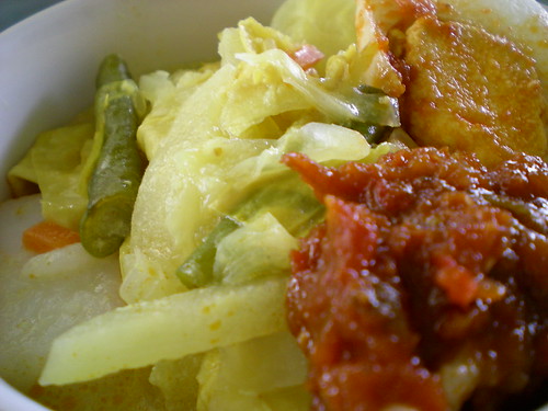 The 7 Lontong Song… – …STILL CRAZY AFTER ALL THESE YEARS!