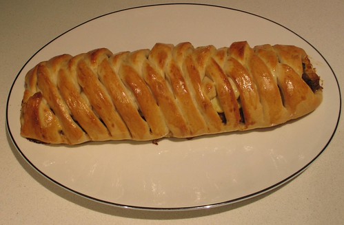 Braided bread with lamb filling | Inspired by Wolfe