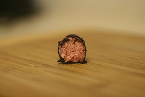 Dark Chocolate and Strawberry Cake Ball Recipe- Soo Good! | Make it Modern