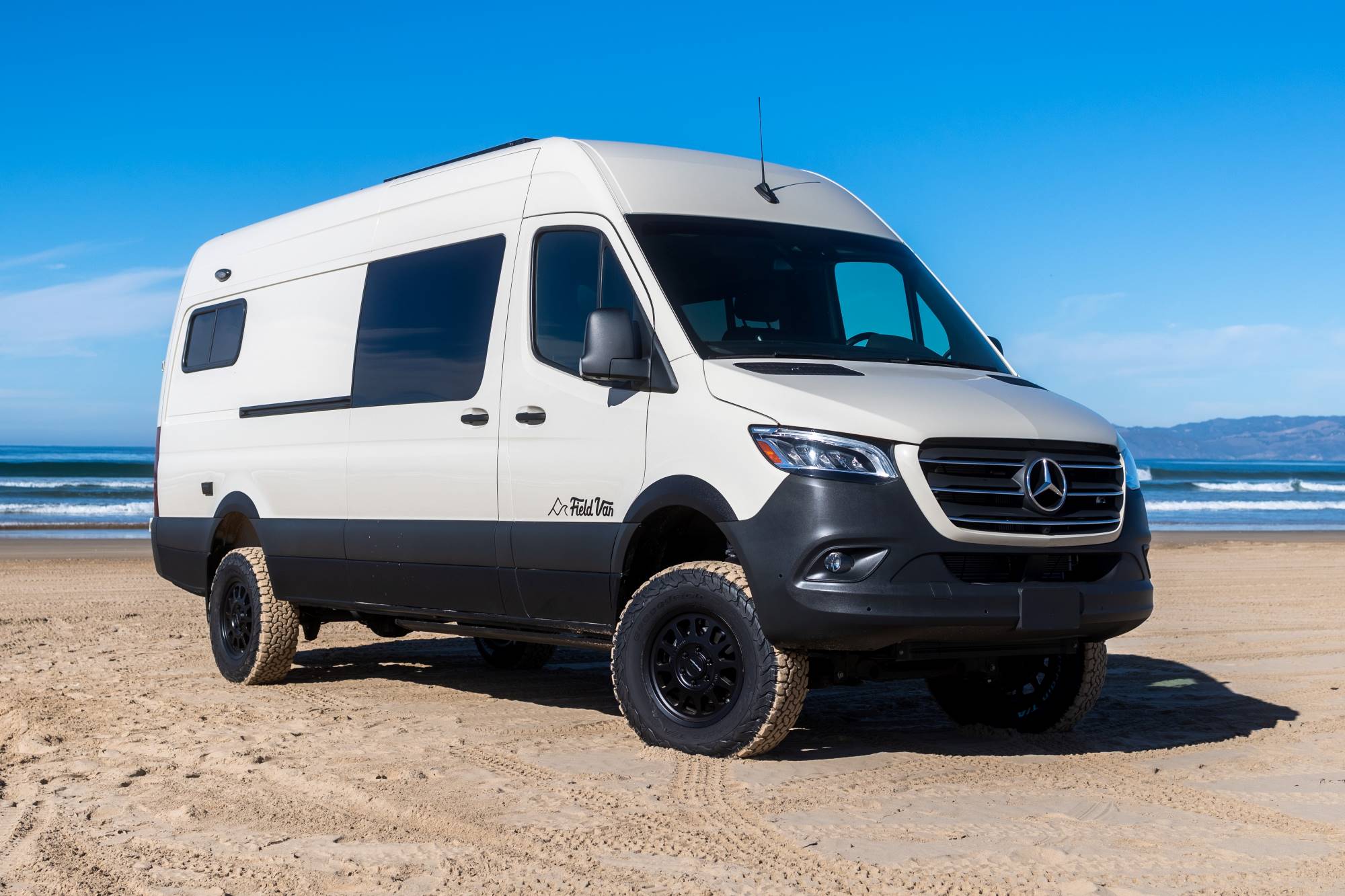 2019 Sprinter 170 4x4 2500 Pebble Gray - Tide 3 - Field Van
