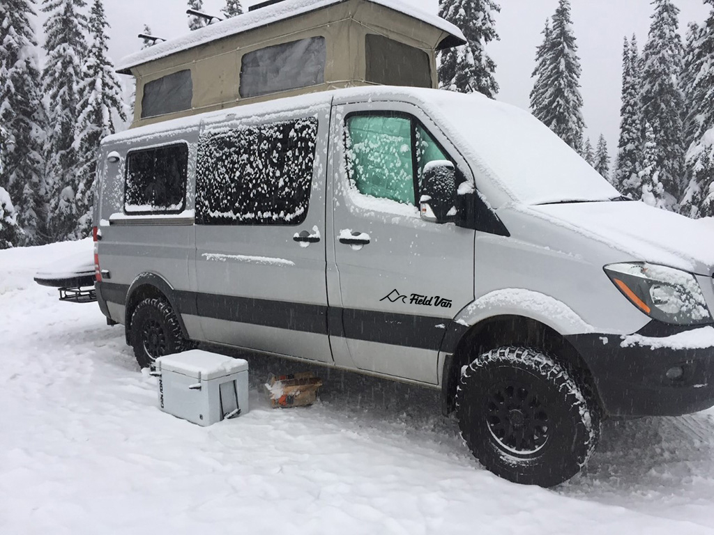 Ultimate Snow Trip - Field Van