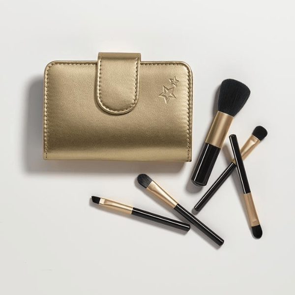 Essential Mini Brush Kit: The full skinny on Avon's holiday 2021 makeup ...