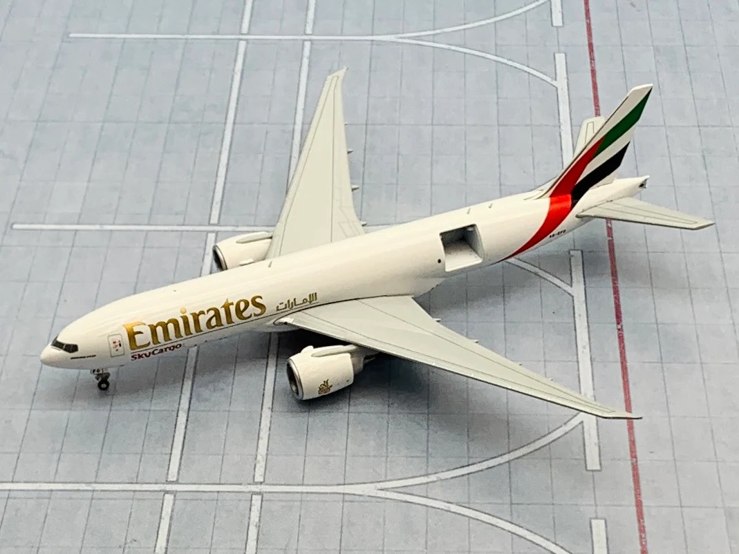 Gemini Jets 1 400 Emirates Boeing 777 200lrf A6 Efg Interactive Series