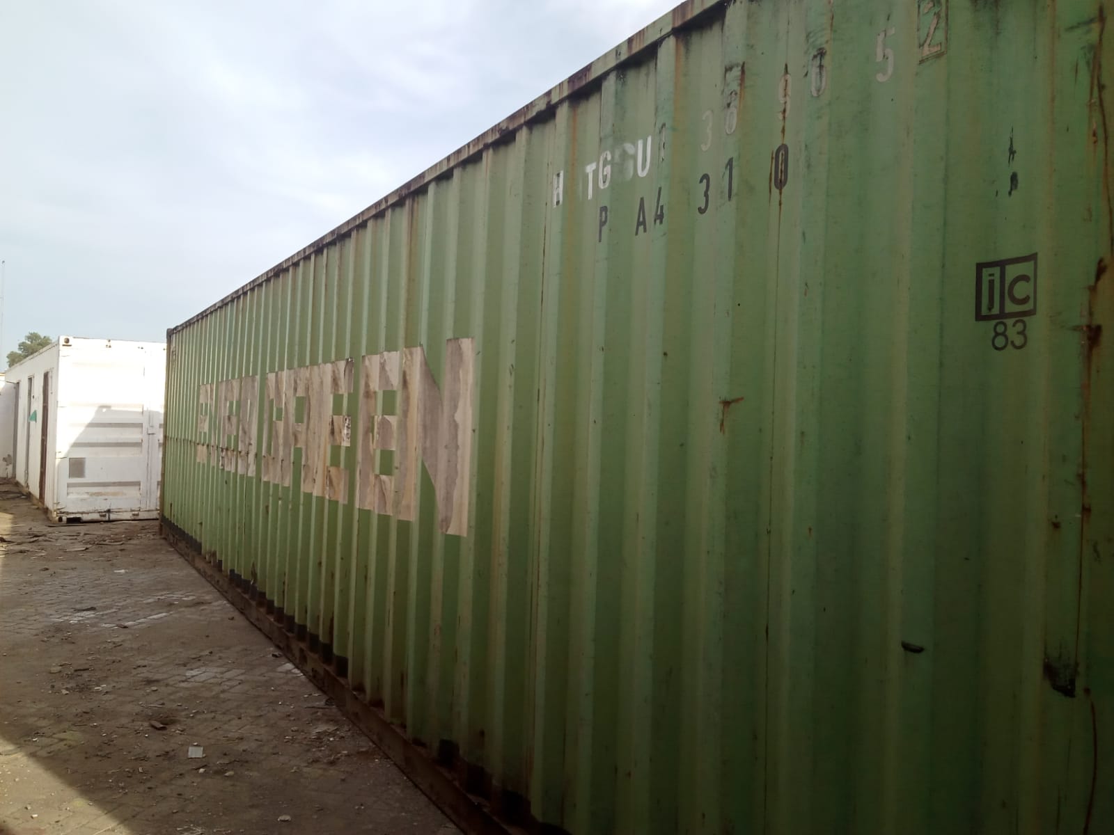 Sale : 40ft standard Dry container – First Container