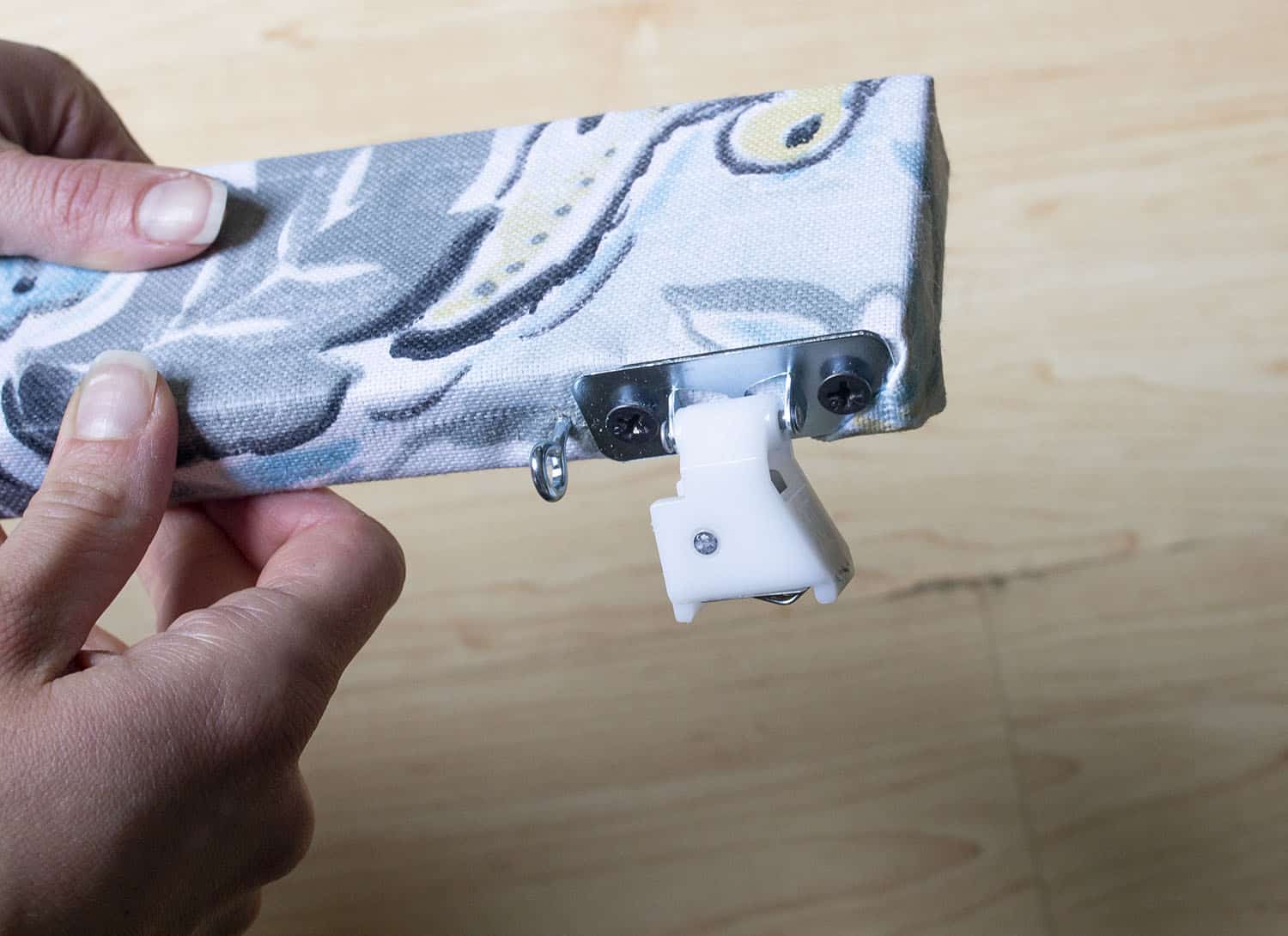 Window Treatment DIY | Outside Mount Flat Roman Shade Tutorial