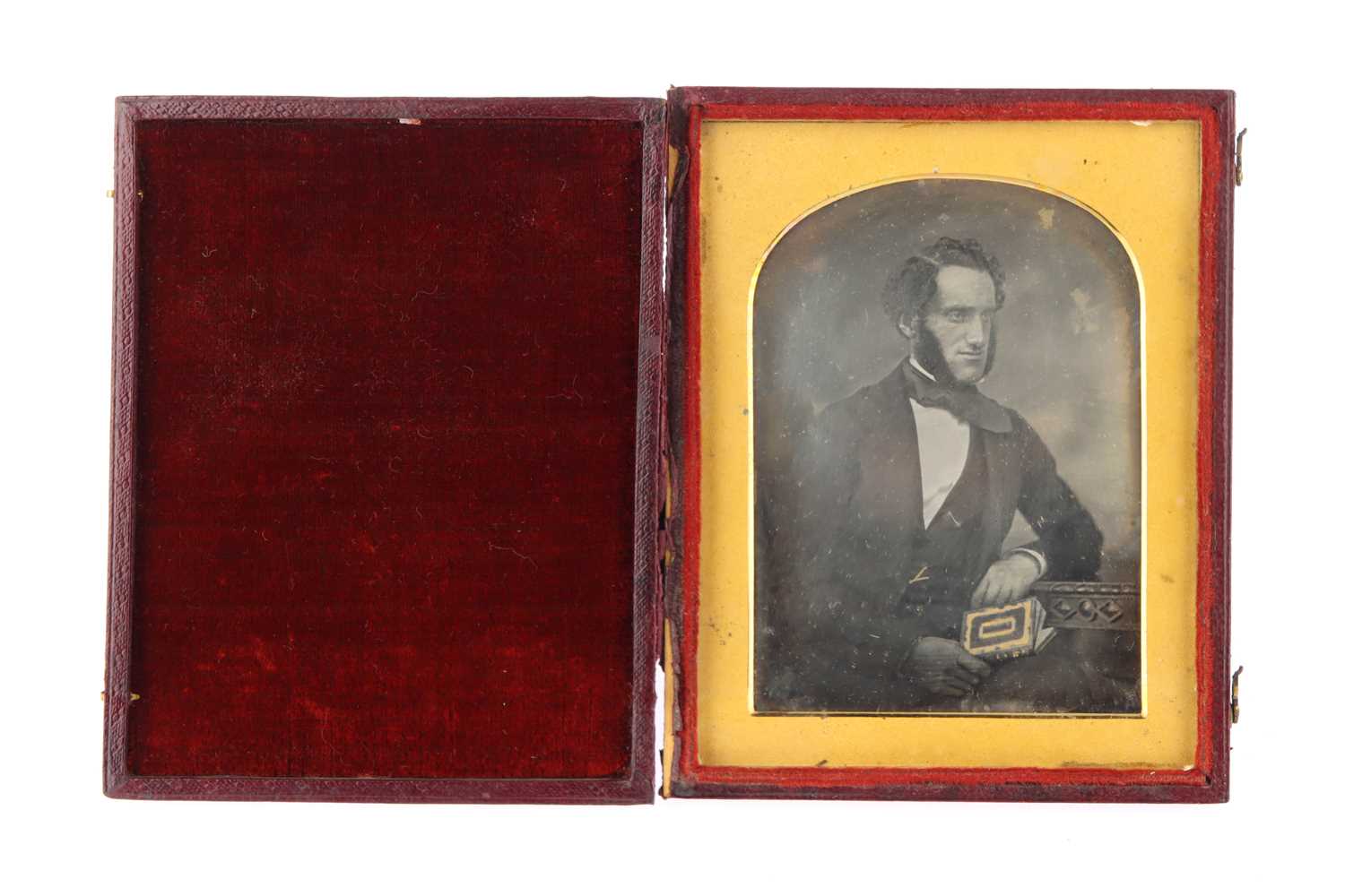 Lot 275 2 Daguerreotype Portraits Of Gentlemen