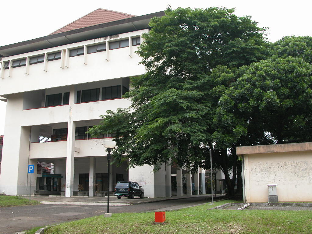 Institut Teknologi Bandung | Lau-Tze Punya Banyak Foto