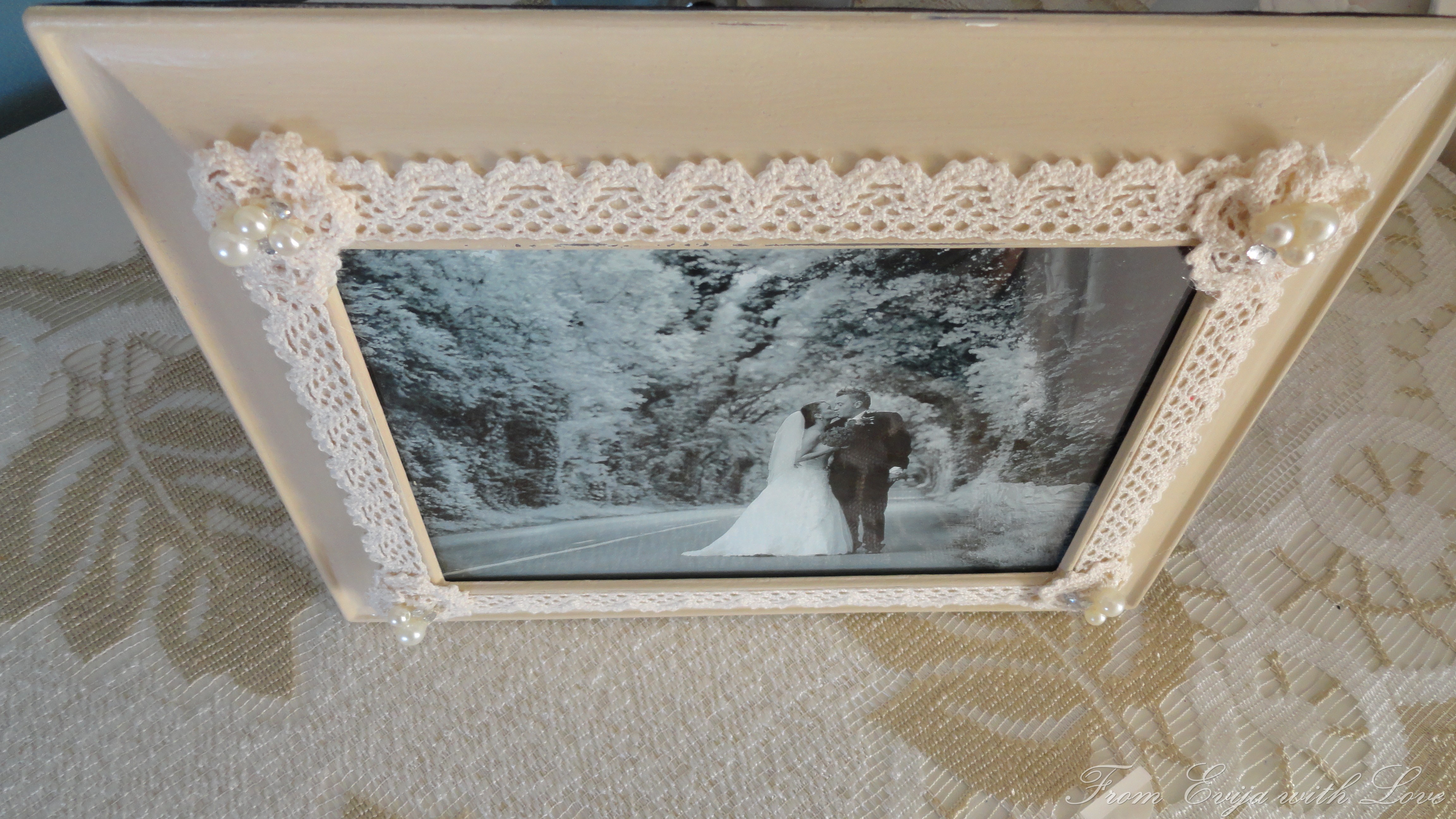 Vintage inspired lace photo frame - From Evija with Love