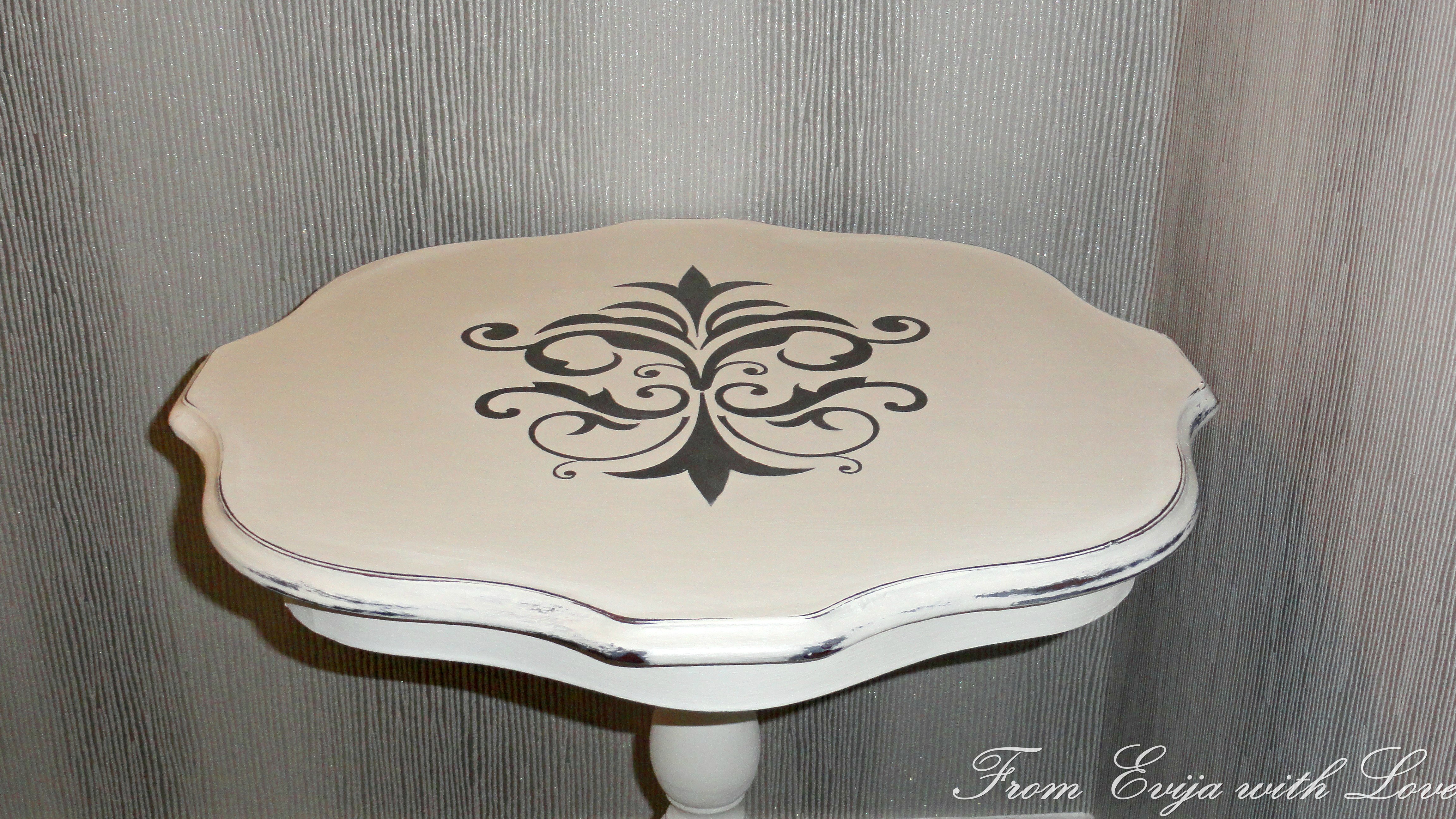 How to use a stencil - table transformation - From Evija with Love