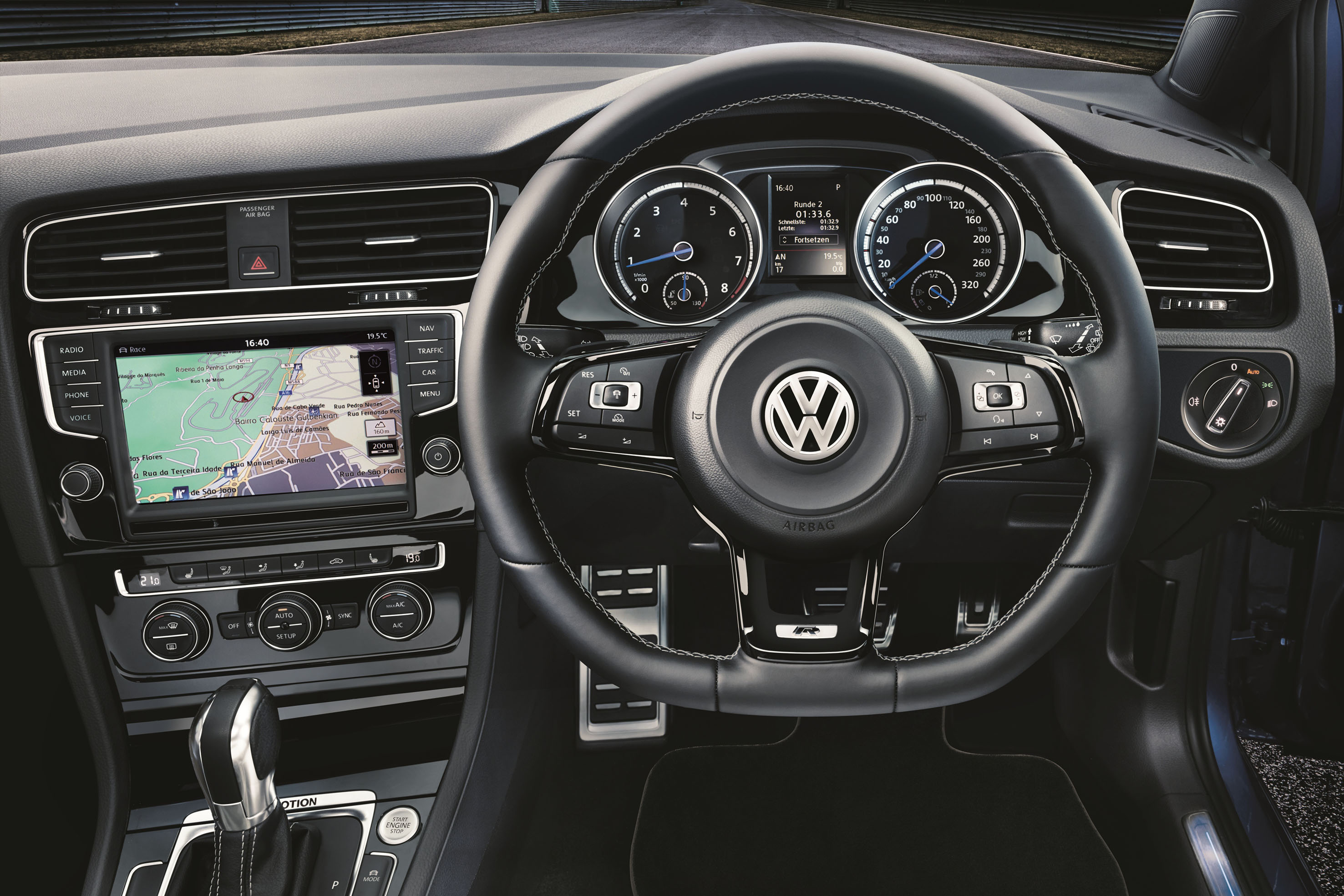 Volkswagen Golf R telah tiba! - funtasticko.net