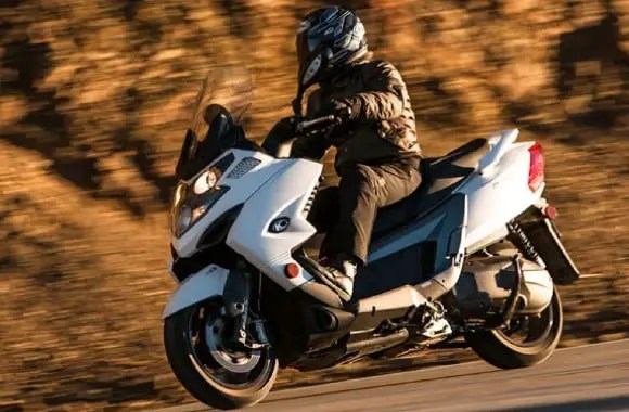 Best 5 Scooters That Look Like Motorcycles | Gear Honest