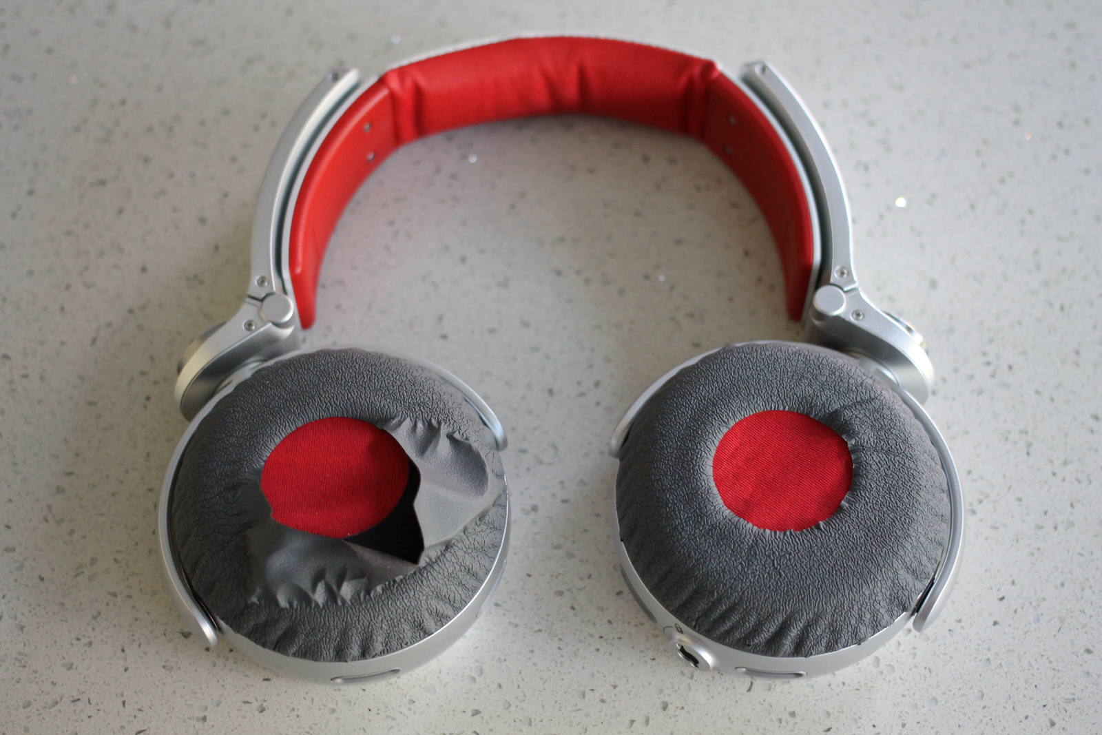 Sony MDR-x10 headphones – awesome cans two years later – Geekometry