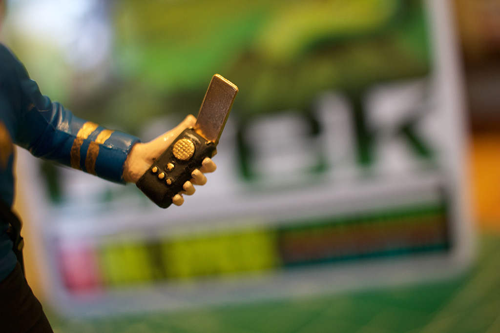 AMT’s Star Trek “Mr. Spock of the USS Enterprise” Model Kit – Geekometry