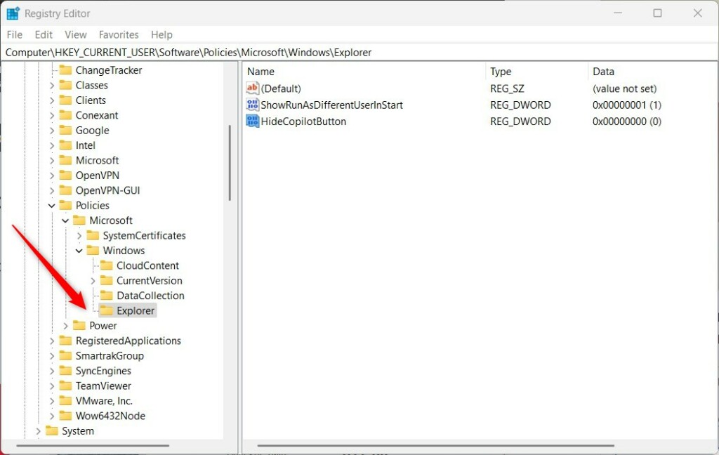How to Hide or Unhide Copilot Button on Windows 11 - Geek Rewind