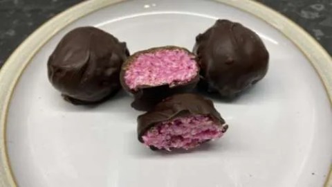 Homemade Raspberry Ruffles - Geoff's Baking Blog