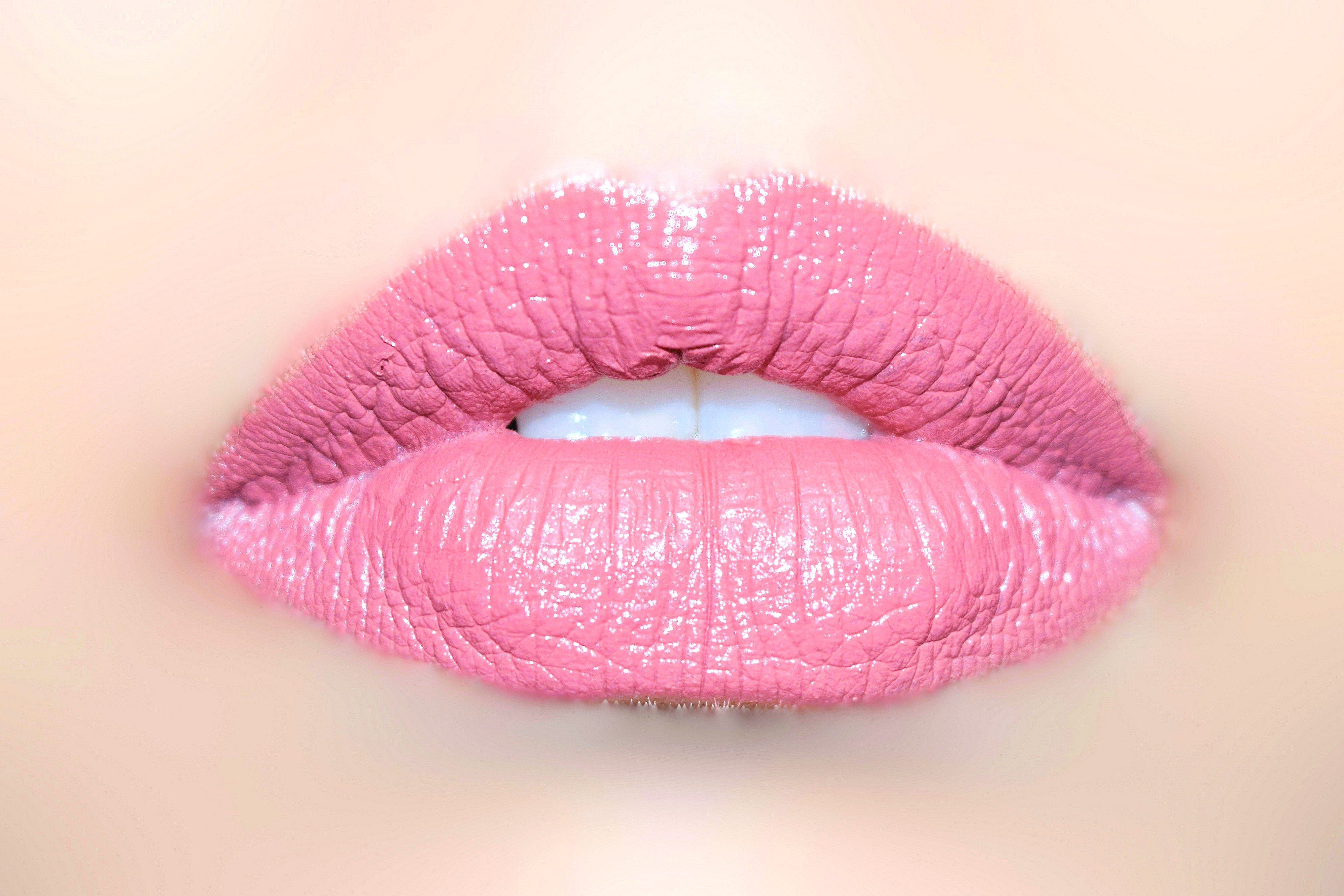 Mac Cosmo Lipstick [Review + Swatches] – Glamzeit