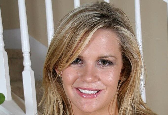 Lisa Neils Biography/Wiki, Age, Height, Career, Photos & More