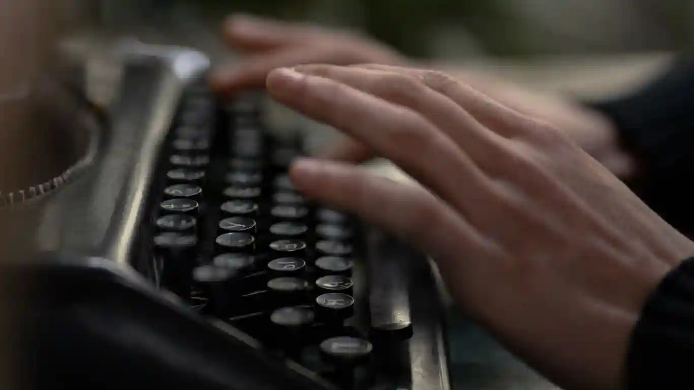 Tips for Developing a Good Plot - GoBookMart🔴