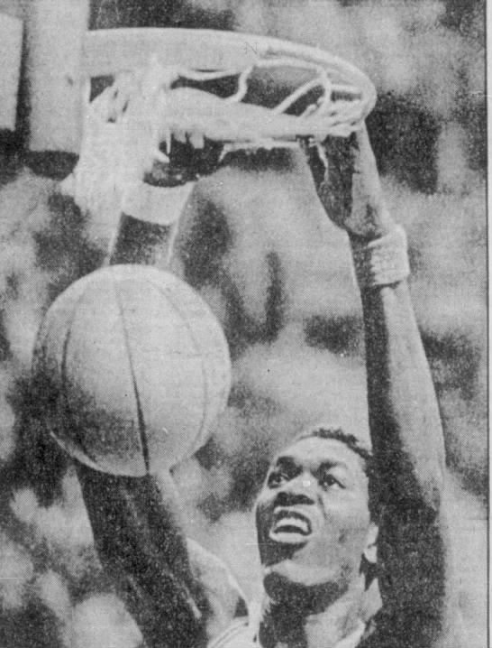 1984 Wake Akeem dunk » GoCoogs.com