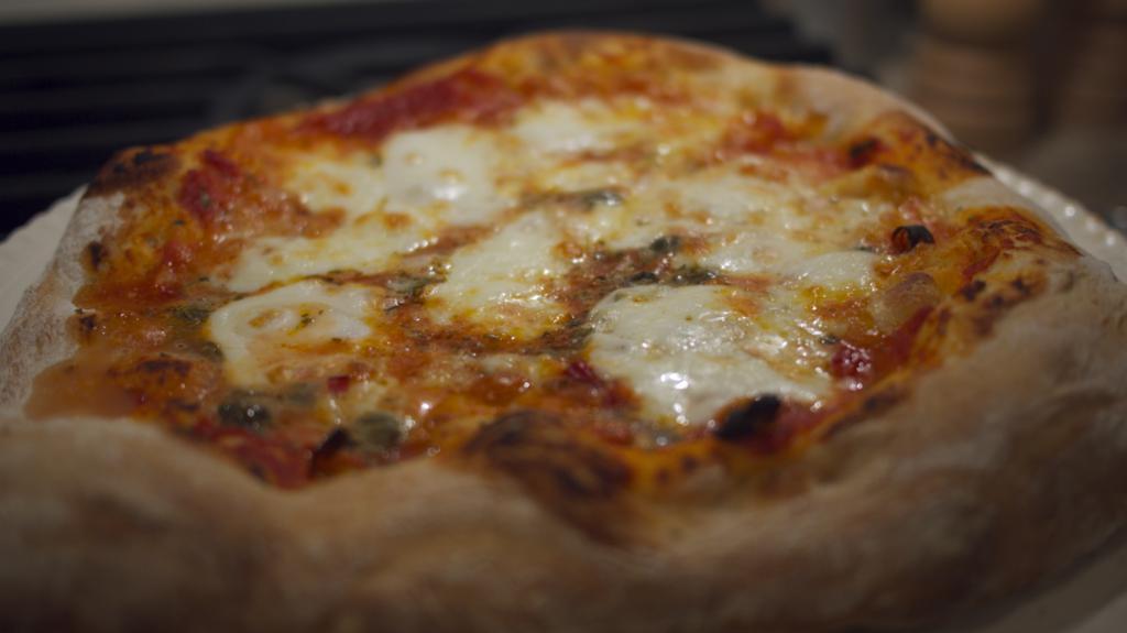 Pizza - "Real Pizza Napolitana" - Gourmetcentric