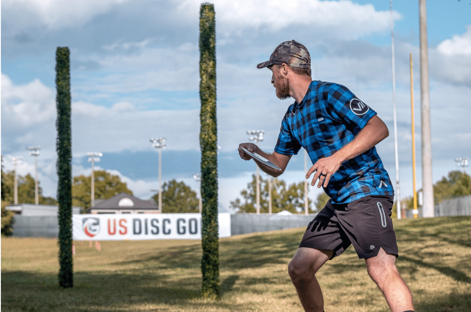 4 reasons disc golf is best in the fall