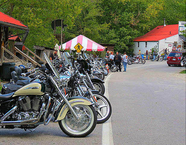 Road Trip To Rabbit Hash – Gypsy Journal RV Travel Newspaper