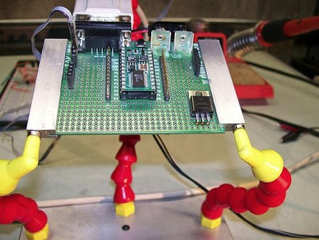 Another Helping Hand For The Work Bench | Hackaday