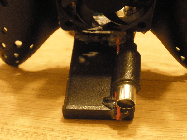 Fan And Vent Holes Prevent Sweaty Gaming Hands | Hackaday