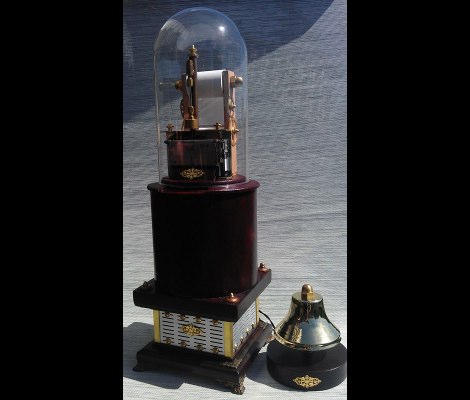 A Visually Satisfying Tape Ticker | Hackaday
