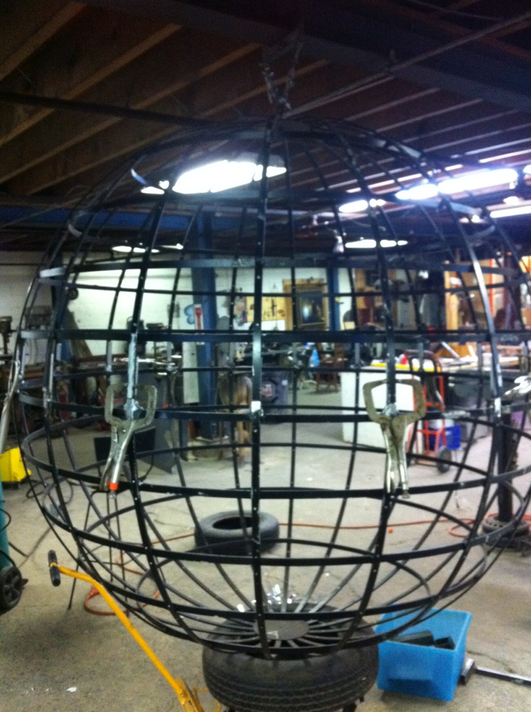 Disco Planet, A Massive RGBW LED Array In A 6′ Globe | Hackaday