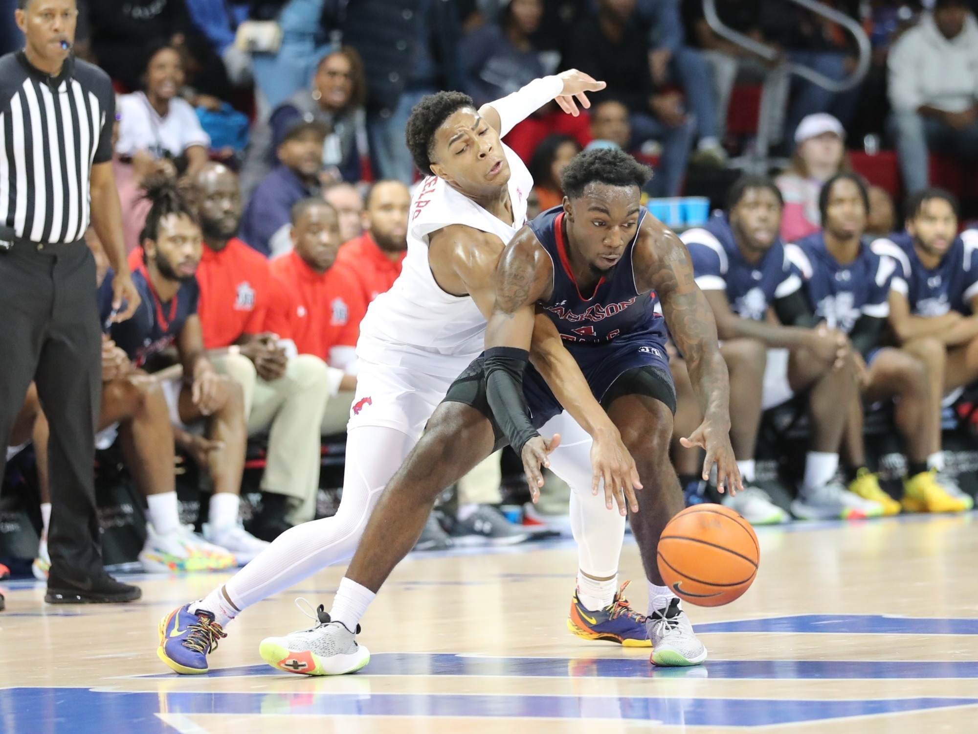 Jackson State beats Mississippi Valley State University on the road