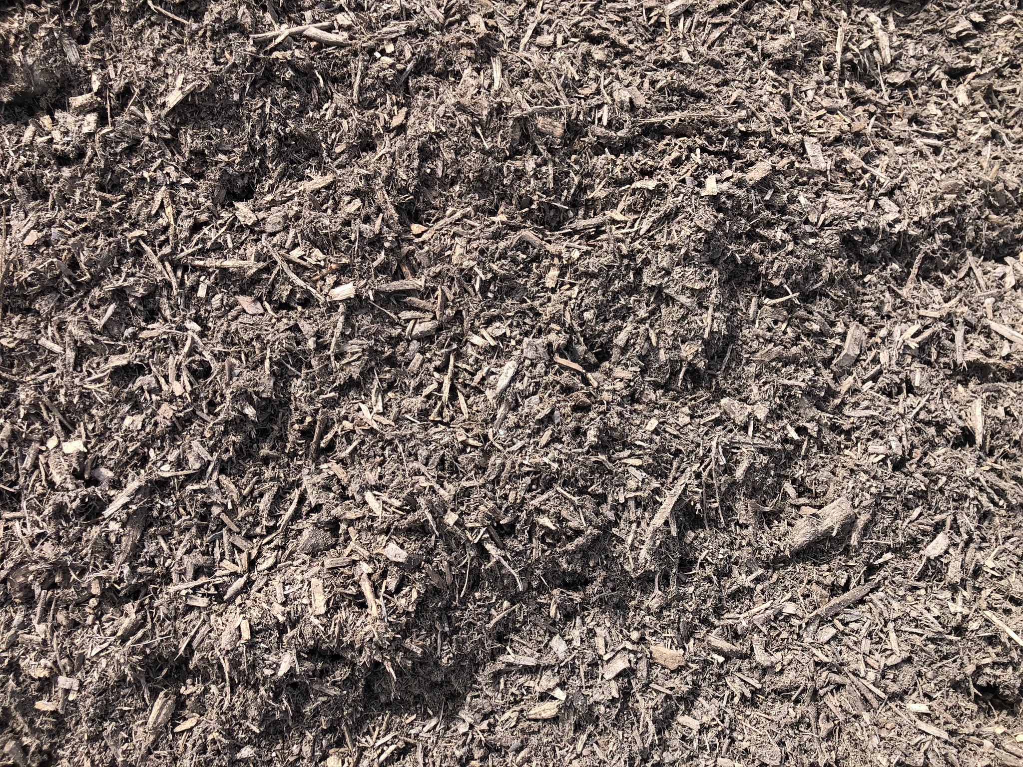 Natural Dark Double Shredded Hardwood Mulch – Hidey's Landscape Supply Yard